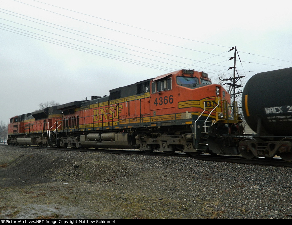 BNSF 4366